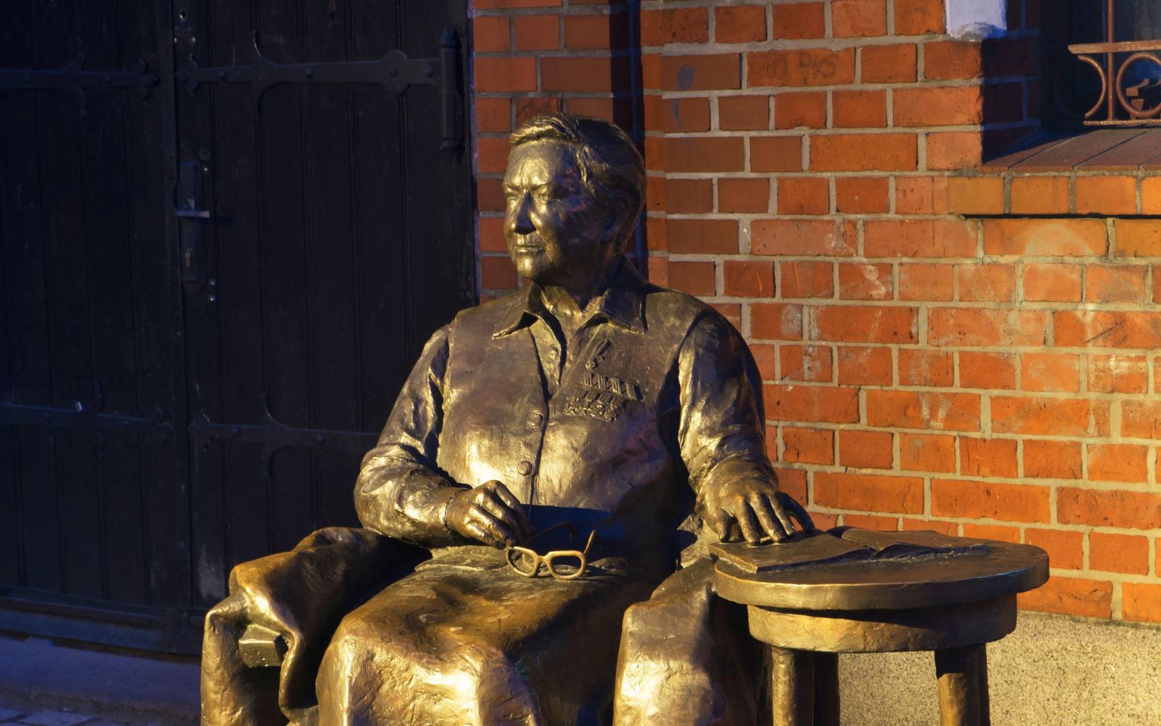 Agent Zo, the spy who saved Poland - Engelsberg ideas