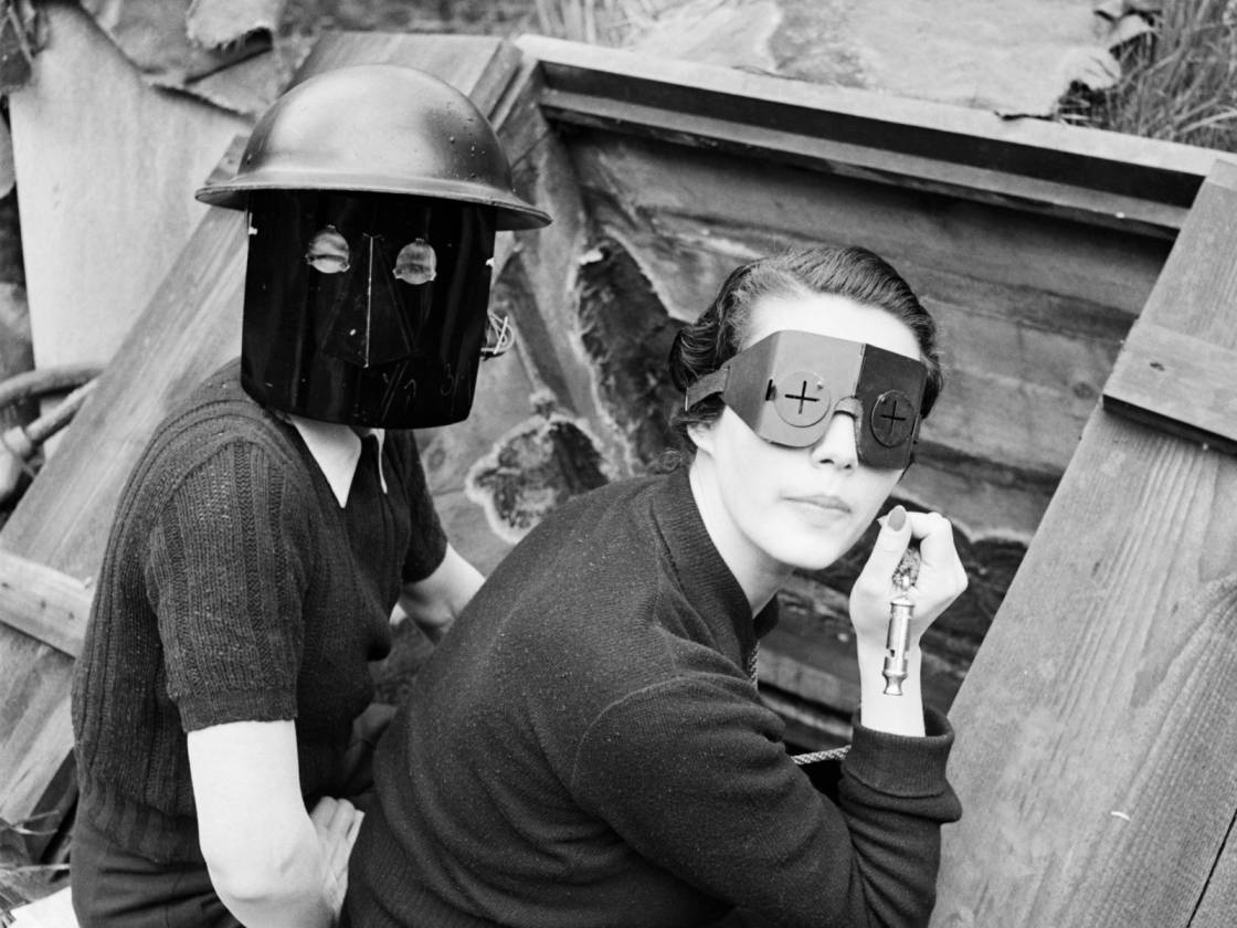 Lee Miller's life on both sides of the lens - Engelsberg ideas